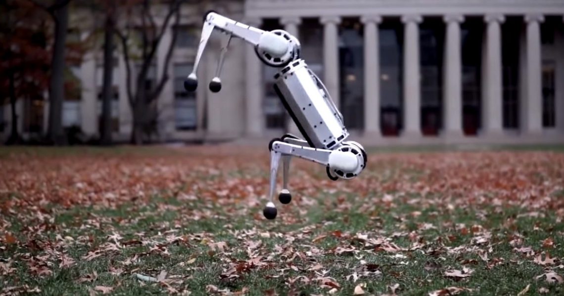 เล่นท่ายาก?! หุ่นยนต์ Mini Cheetah ของ MIT ตีลังกากลับหลังได้