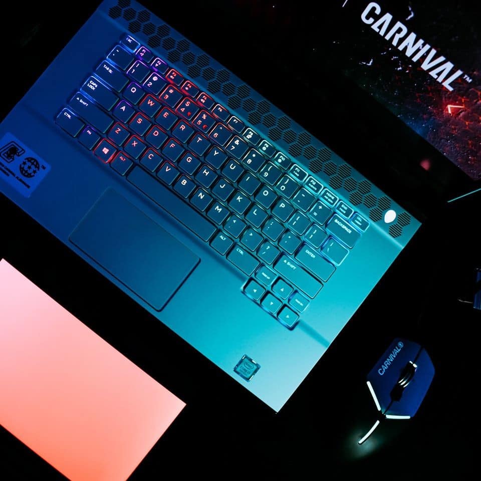 Alienware M15 R2 CARNIVAL Edition เมื่อสตรีทแฟชั่นพบกับเกมมิ่งแล็ปท็อป