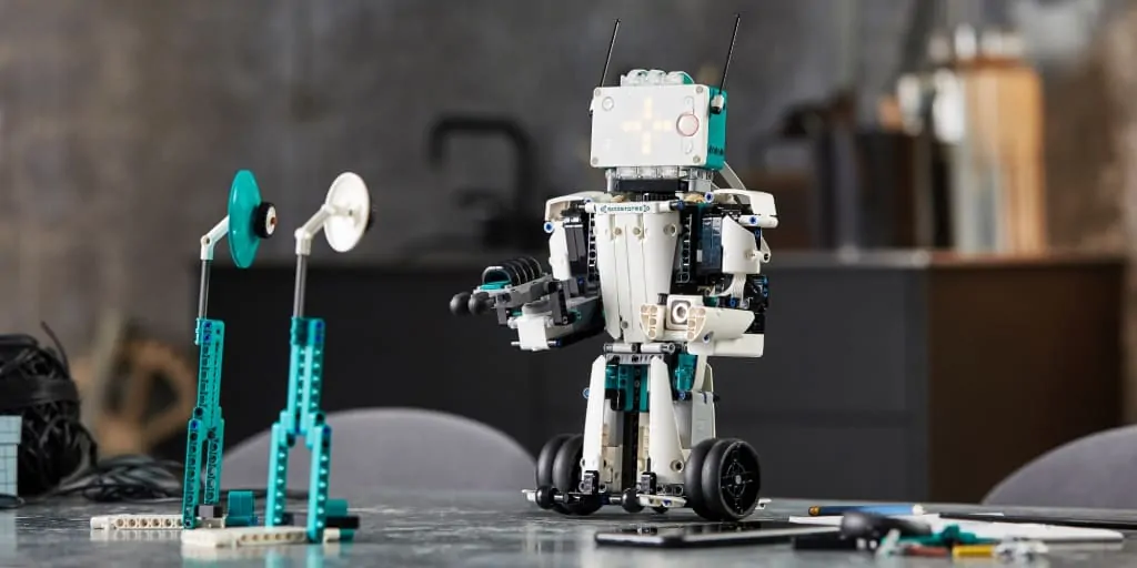 Mindstorms Robot Inventor kit ใหม่จาก LEGO ที่ให้คุณหนูๆต่อหุ่นยนต์และ ...