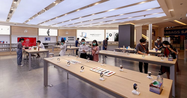 HUAWEI HIGH-END EXPERIENCE STORE สยามพารากอน เปิดแล้ววันนี้