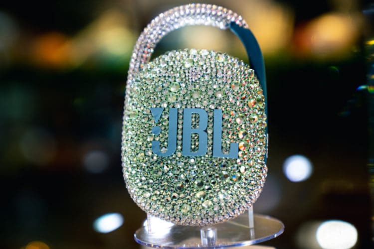 ครั้งแรกในเอเชีย JBL CLIP 4 X DOJA CAT แห่งเดียวในไทยที่ SOUND CITY ...