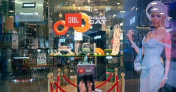 ครั้งแรกในเอเชีย JBL CLIP 4 X DOJA CAT แห่งเดียวในไทยที่ SOUND CITY ...