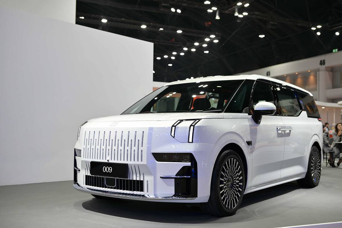 ZEEKR เปิดรับจอง 7X - 009 รุ่น 7 ที่นั่งครั้งแรกที่ Motor Show 2025